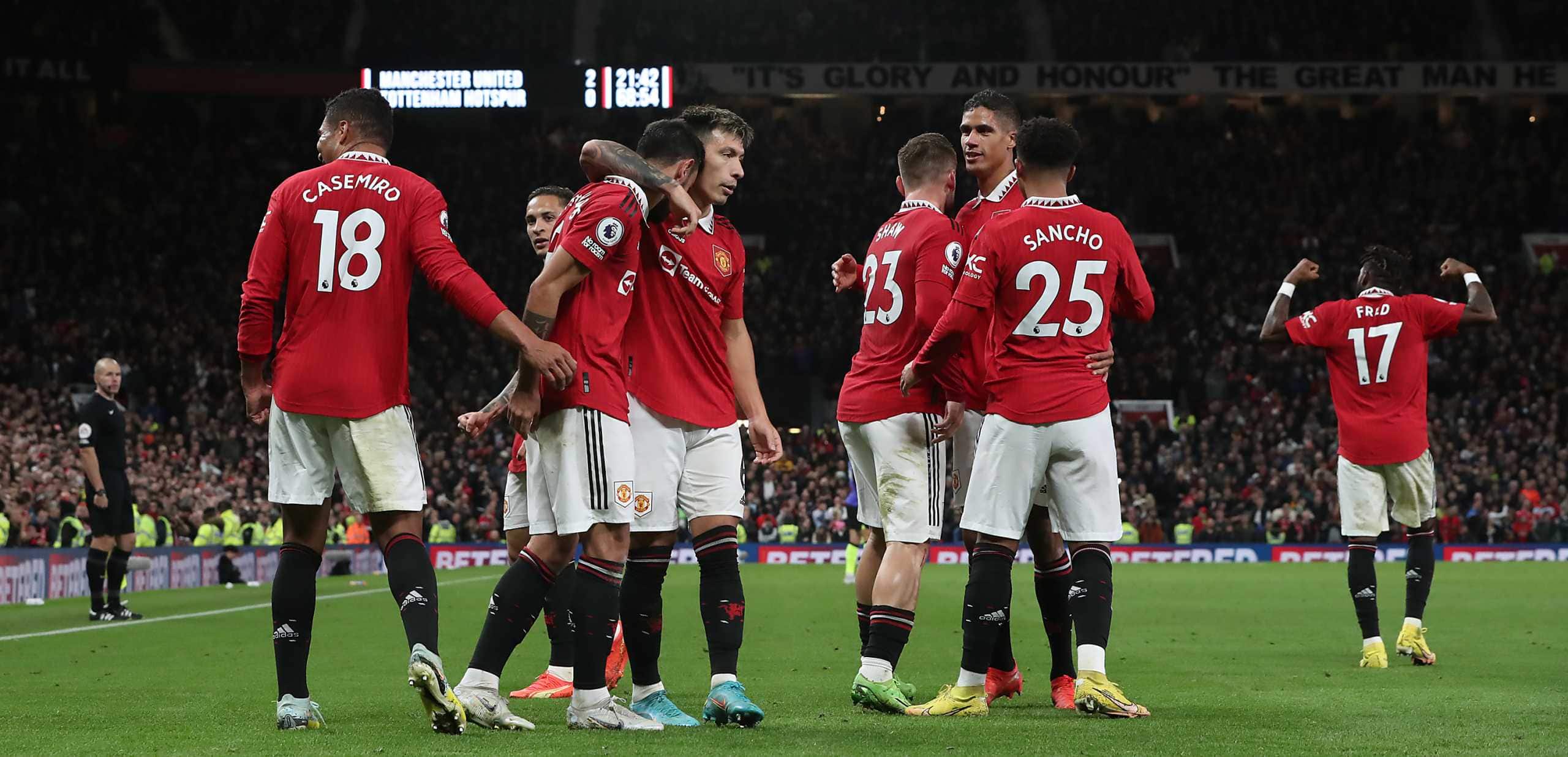 Man United beat Tottenham in another auspicious showing, Liverpool back ...