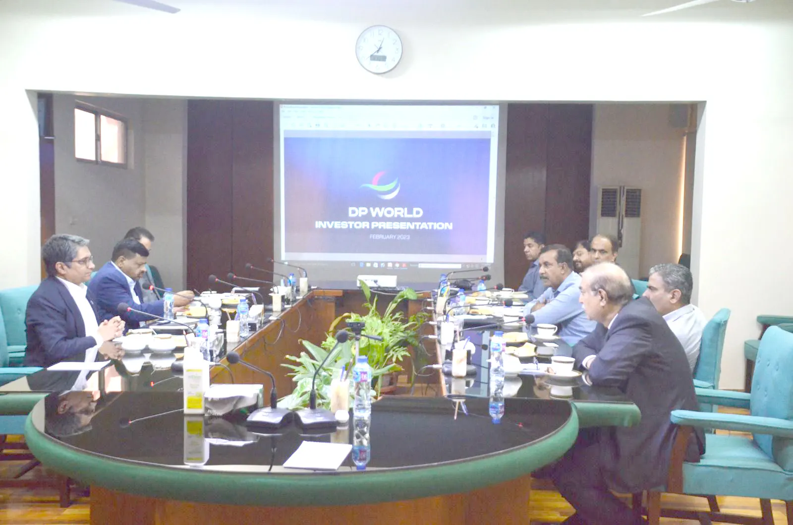 Simon Sonoo, Vice President of DP World, visits EPZA - Pakistan Observer