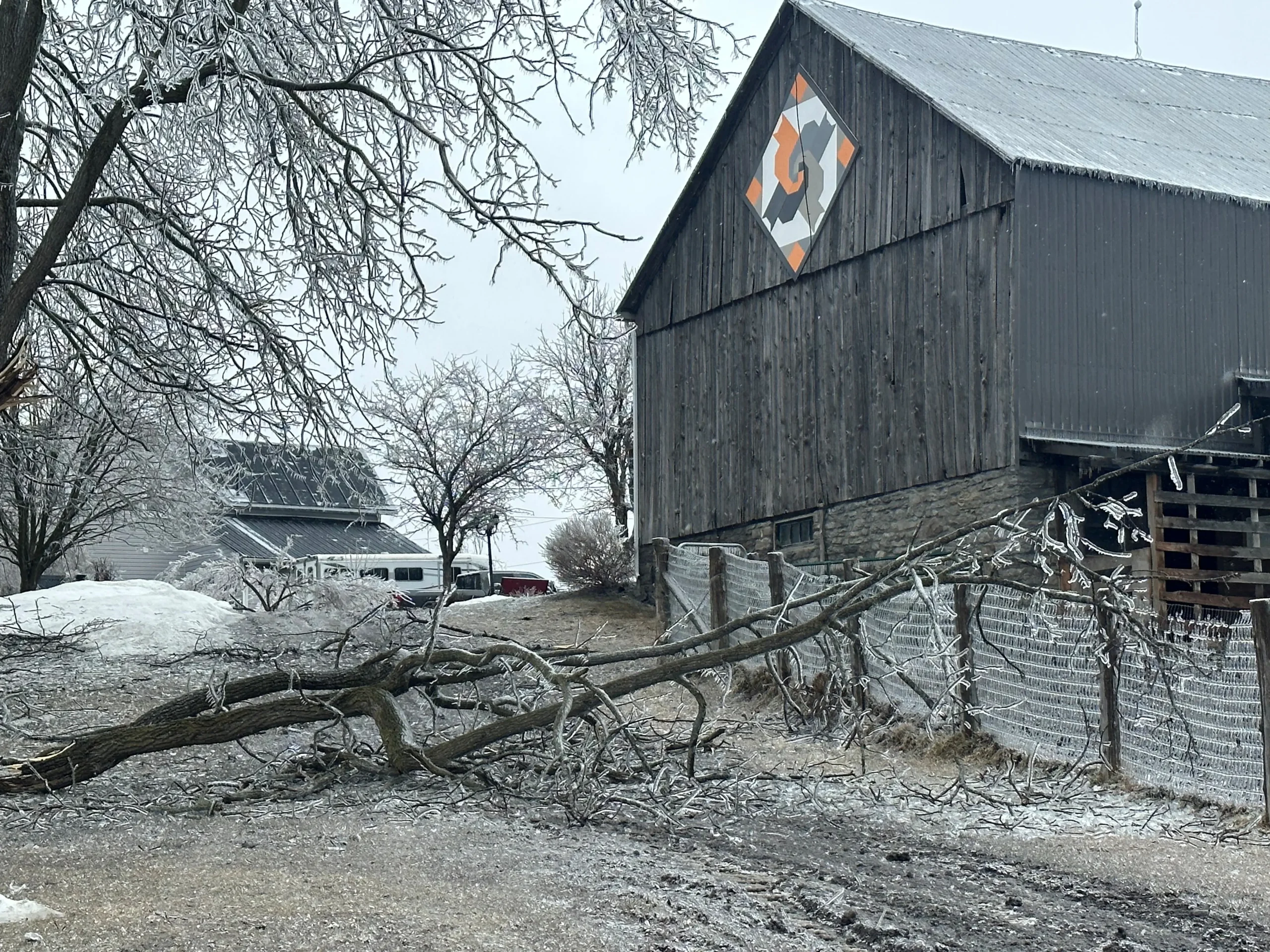 2 dead, over a million without power after ice storm hits Canada ...