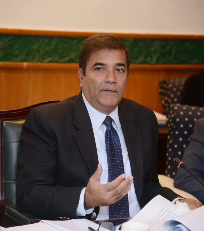 Development of road underway from Ayesha Manzil to Water Pump ...