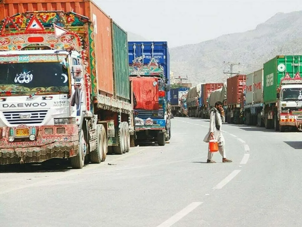 Pakistan okays Angoor Adda as export route to Afghanistan - Pakistan ...