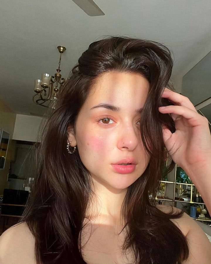 Hania Aamir sets temperature soaring with new bold pictures - Pakistan Observer