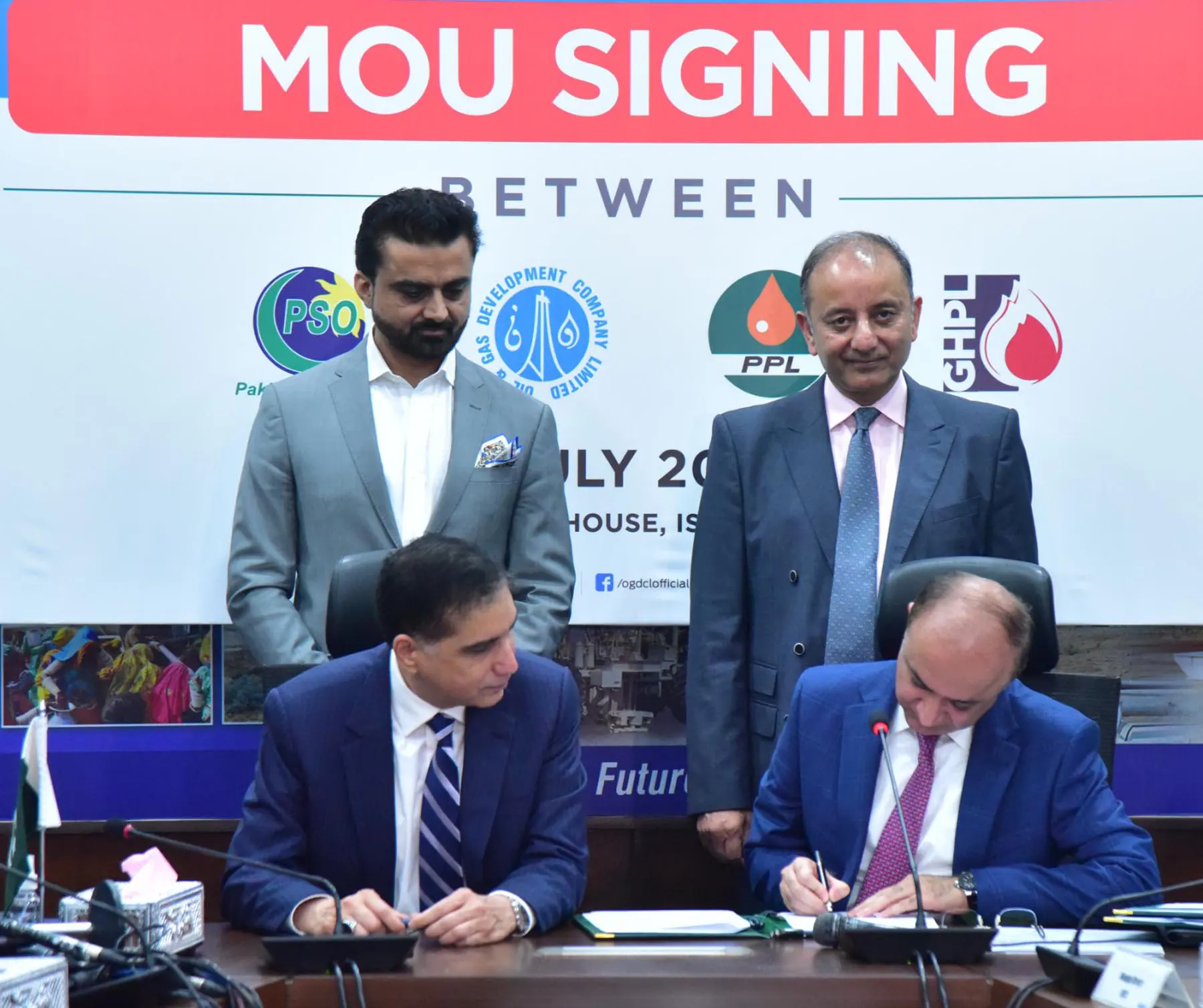 Pakistani oil companies collaborate with Saudi Aramco for $10b ...