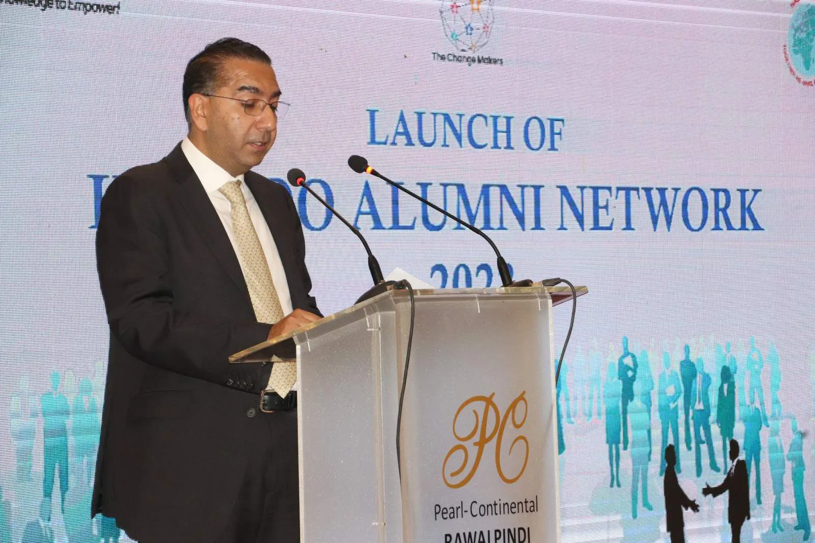 Hashoo foundation launches alumni network, celebrates achievements ...