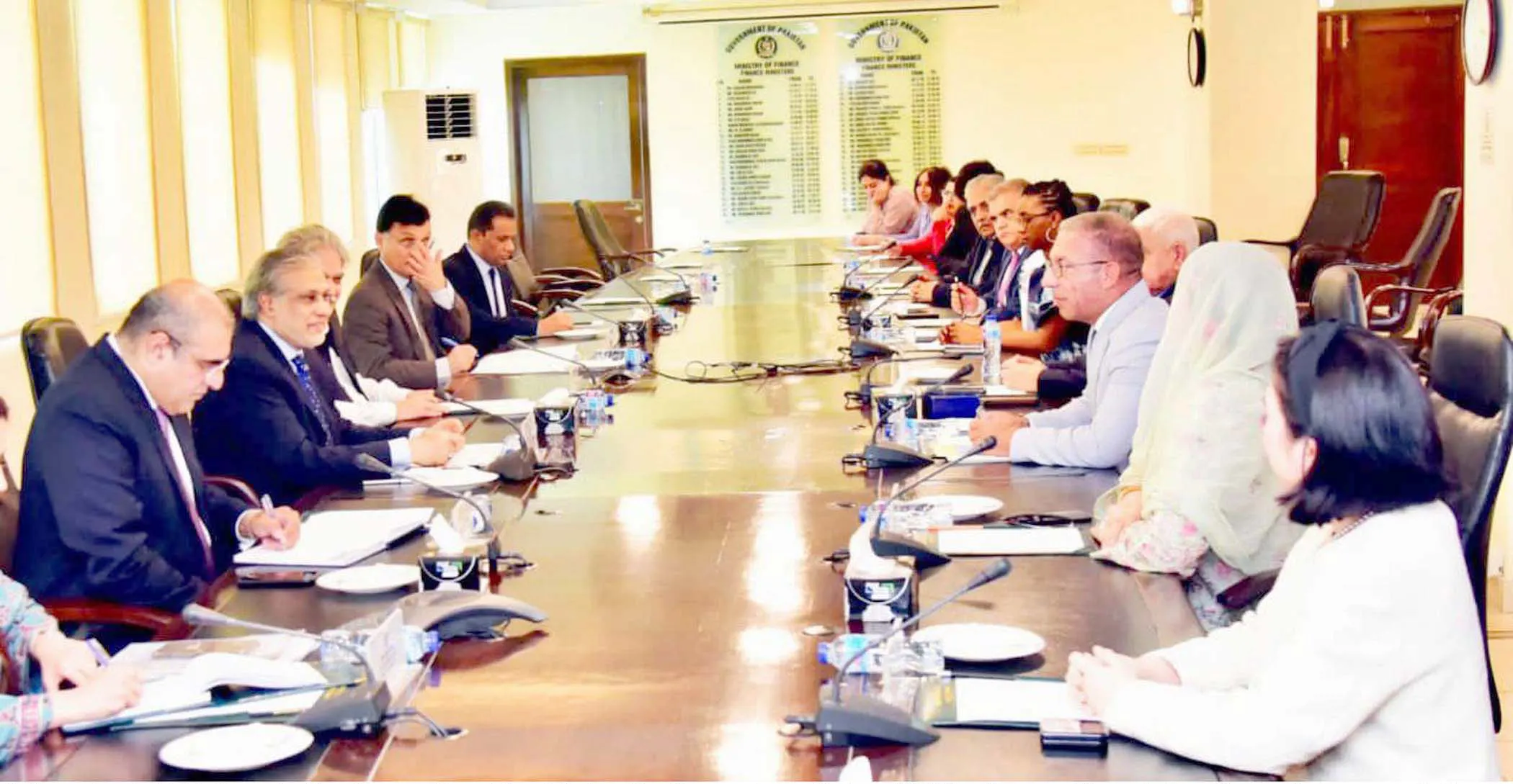 Pakistan values its trade ties with all regional countries: Dar ...