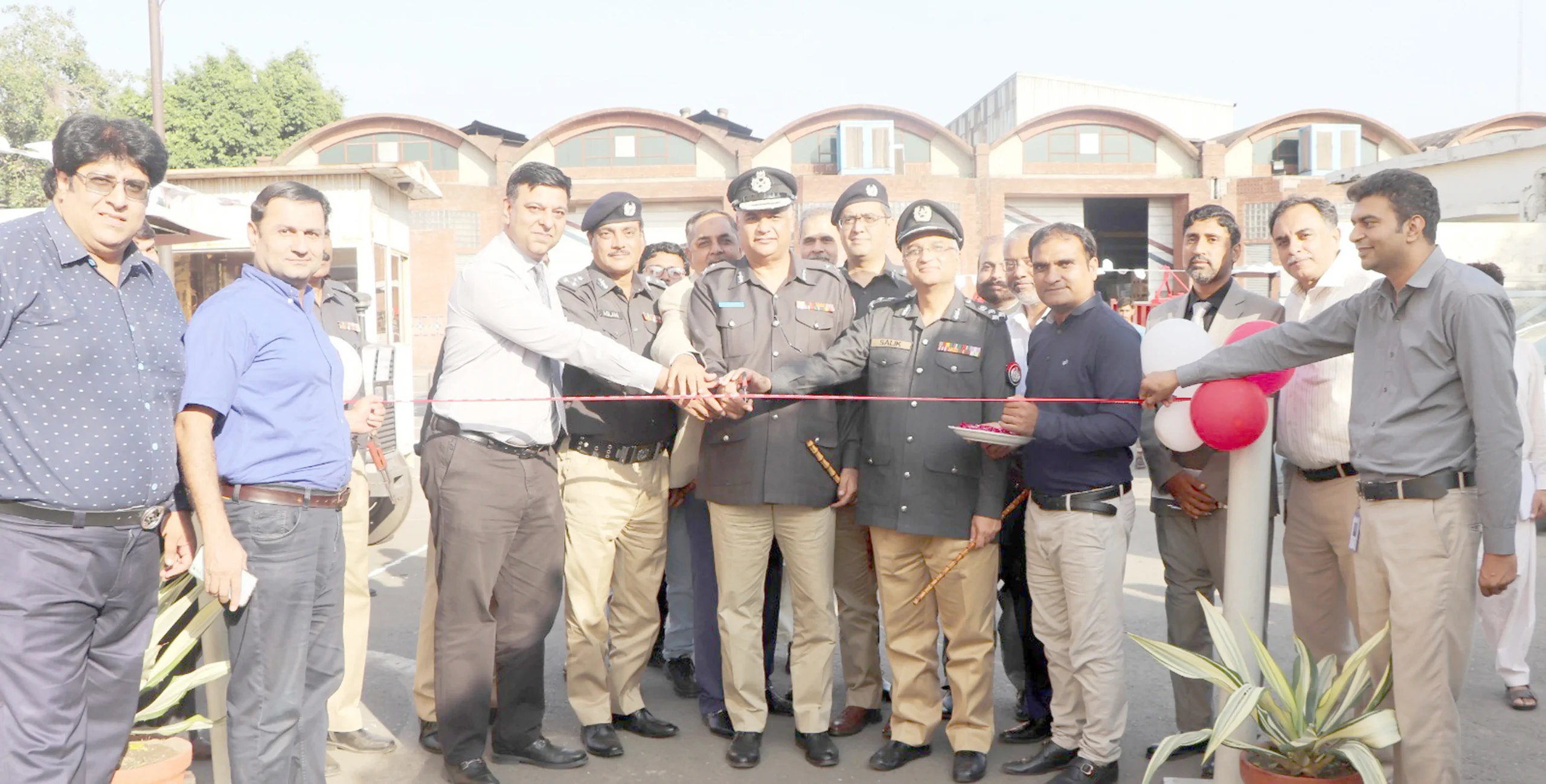 IG Prisons Punjab visits Millat tractors factory - Pakistan Observer