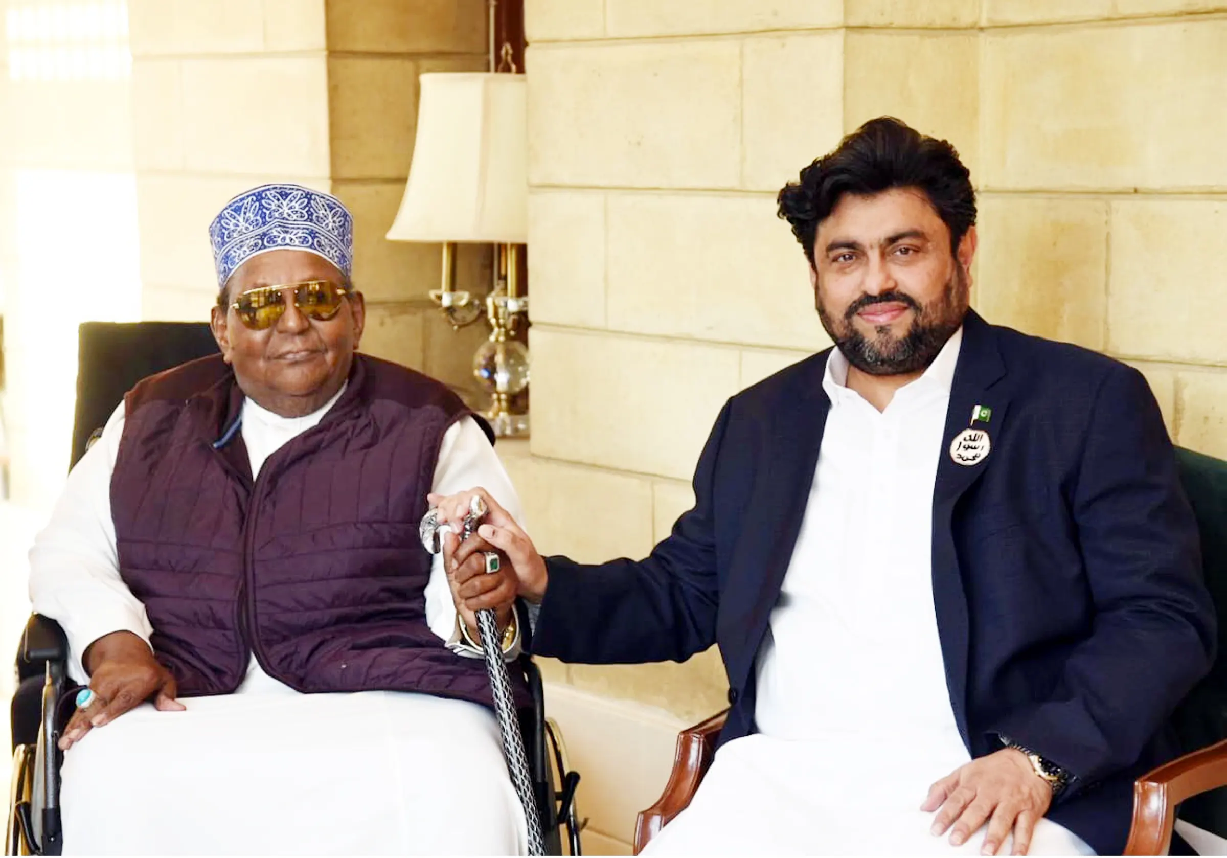 Governor meets custodian of Roza-e-Rasool (PBUH) - Pakistan Observer