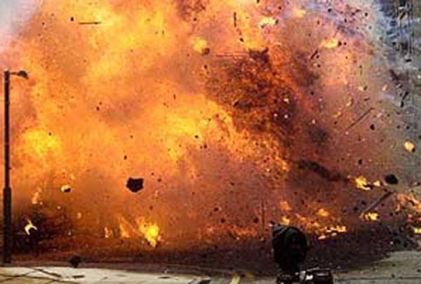 Terrorists attack two Bannu police stations with two hand grenades ...