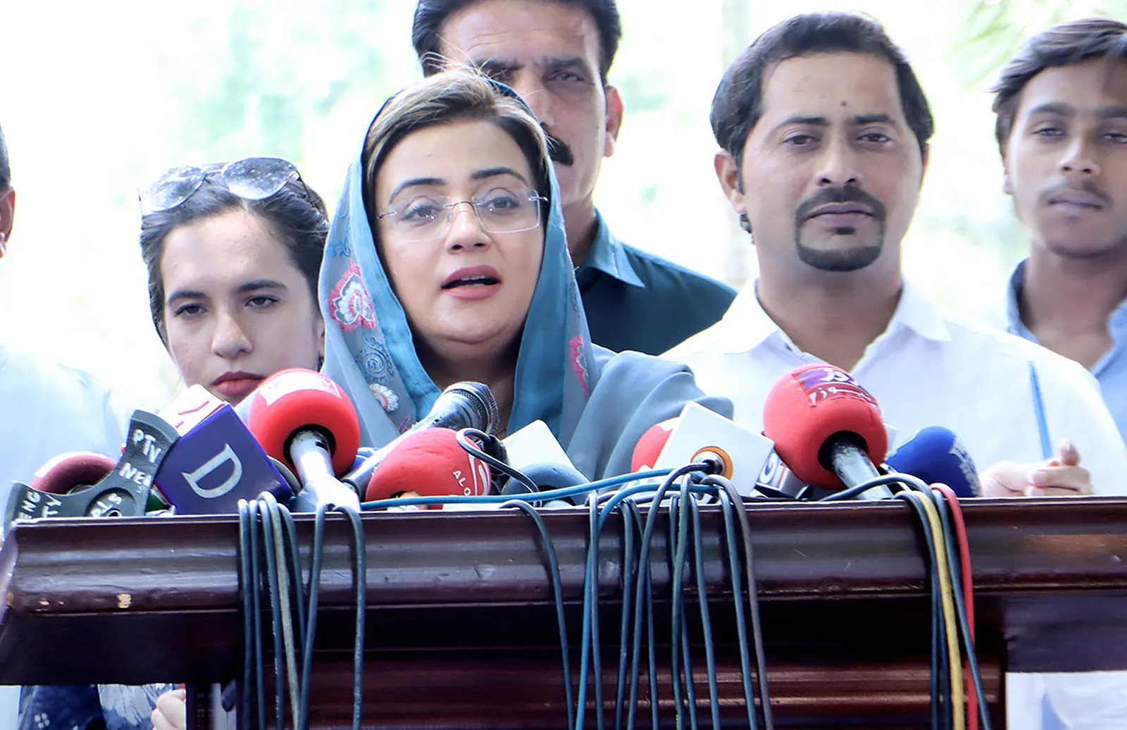 Azma affirms to provide breakfast in schools - Pakistan Observer