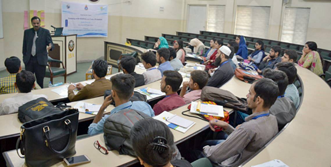 Why is Punjab government phasing out Commerce Colleges? - Pakistan Observer