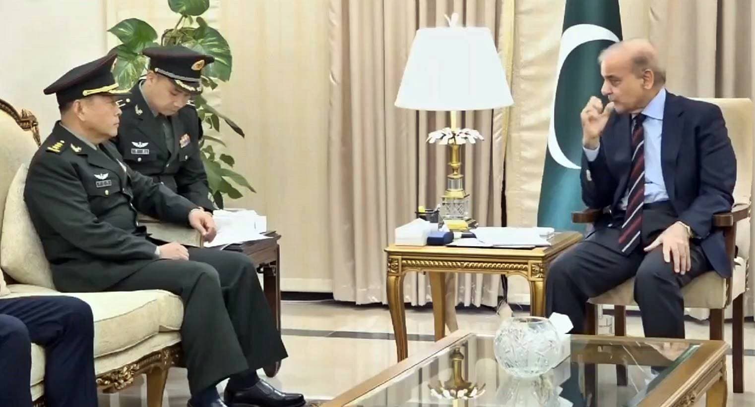 Chinese military commander vows to strengthen strategic ties in Meeting ...