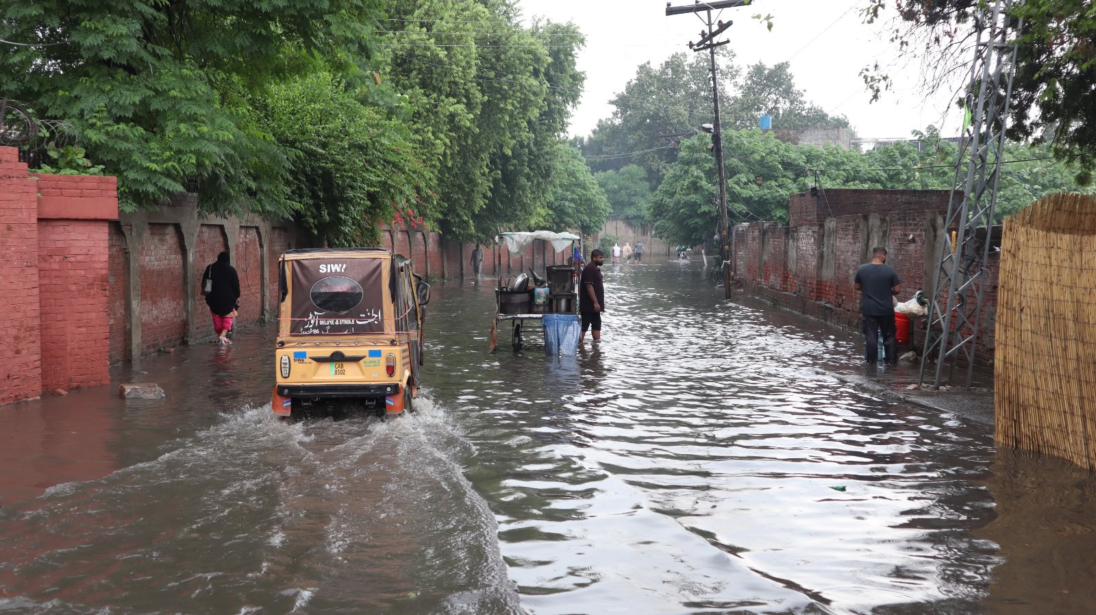 Lahore, Punjab weather update; more intermittent rains, heavy falls likely - Pakistan Observer