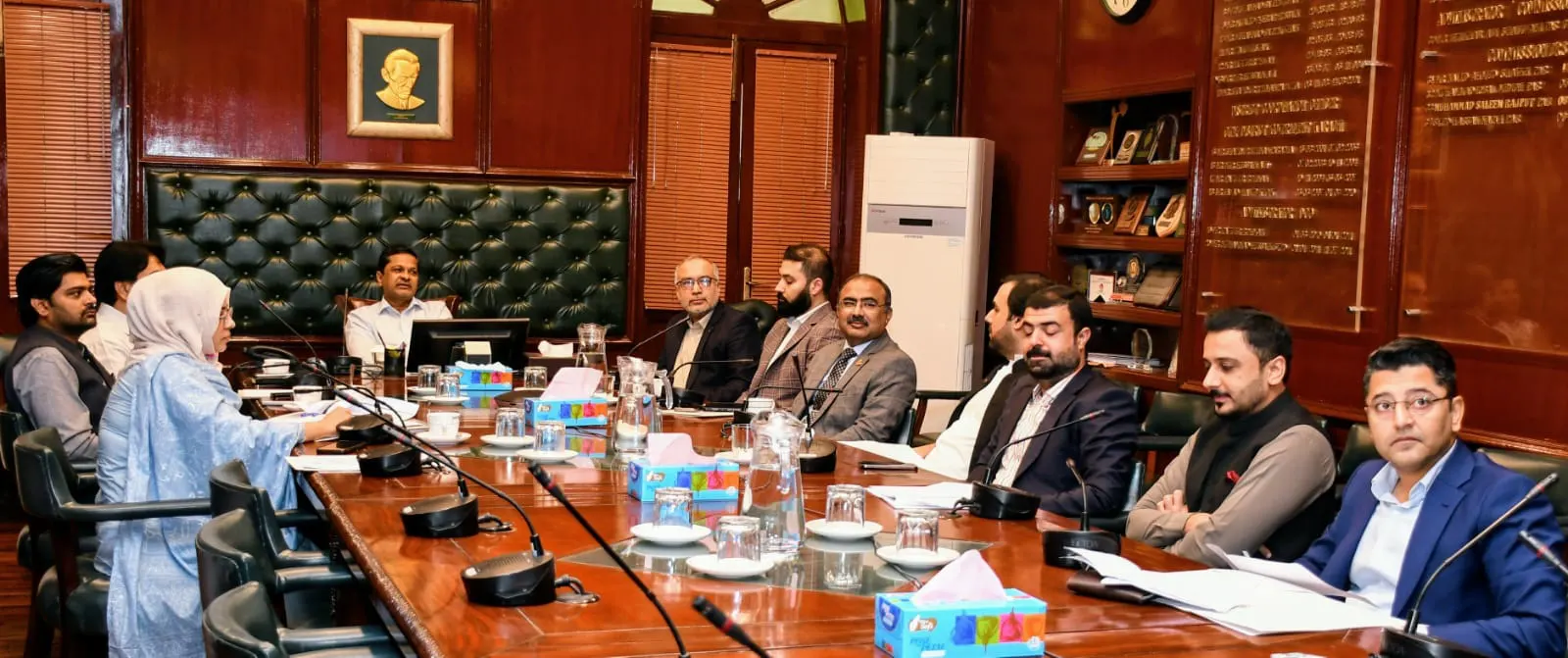 Commissioner reviews price control efforts - Pakistan Observer