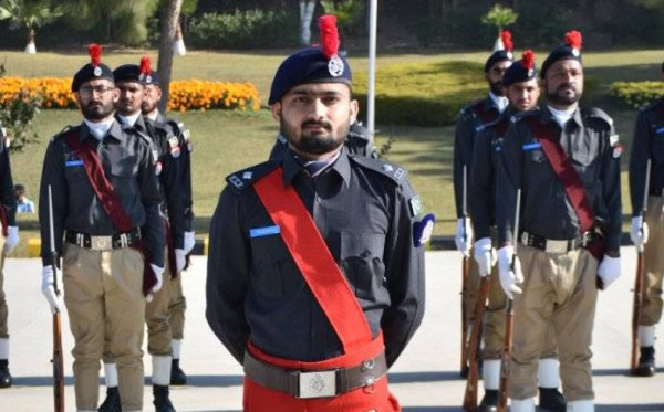 Rajender Meghwar makes history as Pakistan’s first Hindu PSP Officer ...