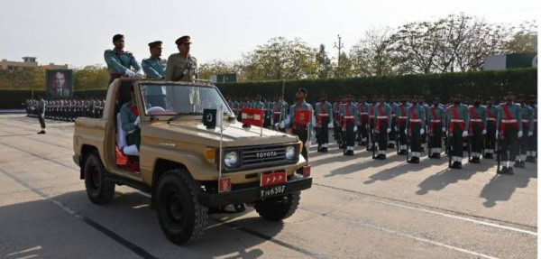 Corps Commander Karachi lauds Rangers for Karachi Security at Passing ...