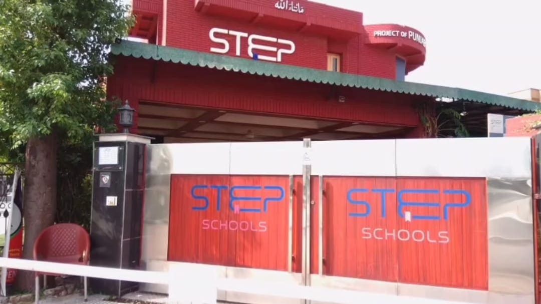 Step Schools, Dental Arts among 97 buildings sealed in Lahore - Pakistan Observer