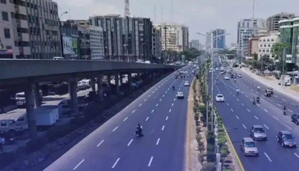 Karachi sets new speed limit on Shahrah-e-Faisal - Pakistan Observer
