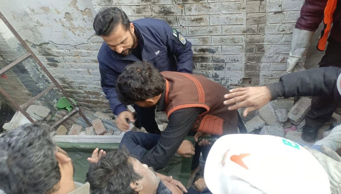 Bride, groom among eight killed in Islamabad wedding house cylinder ...