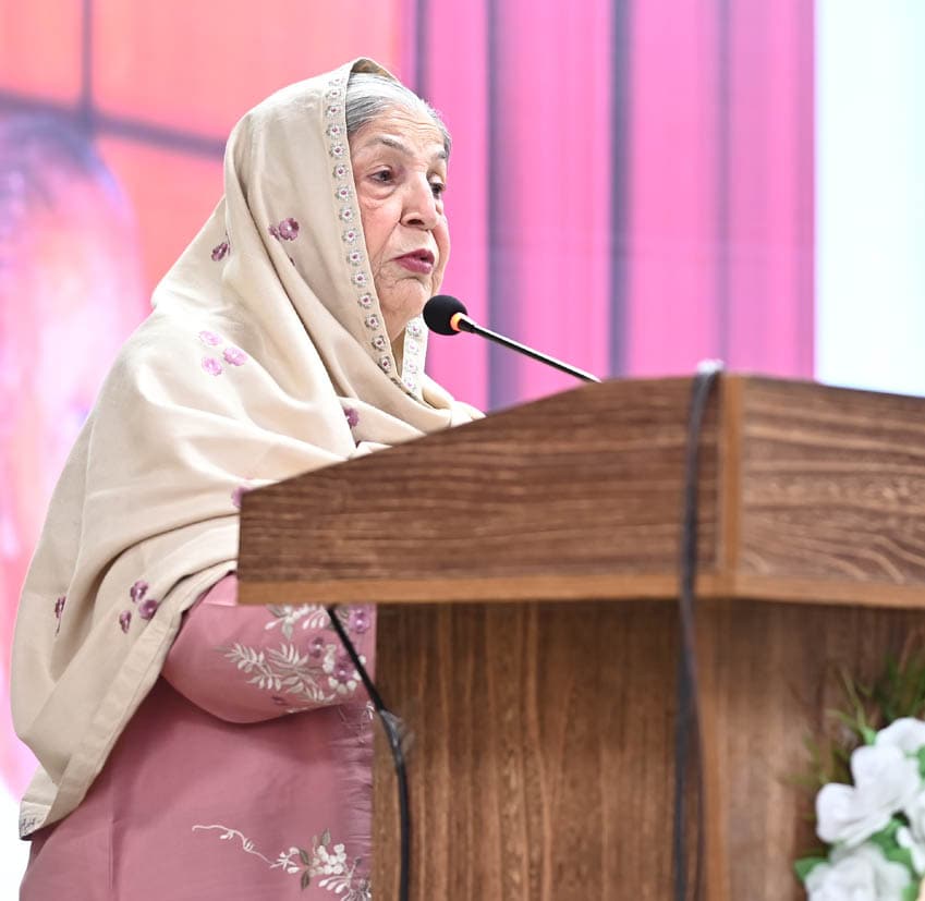 Hamdard University hosts ‘Yadein, Batein’ in memory of Shaheed Hakim ...